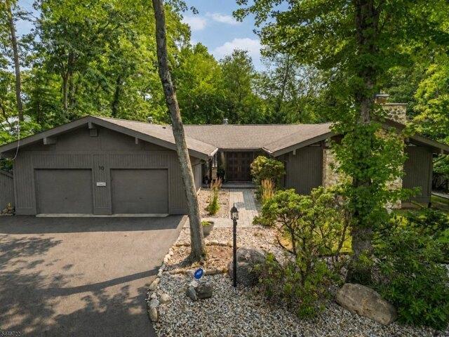 5 bedroom, Wayne NJ 07470 104832004