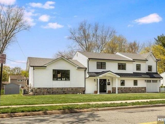 5 bedroom, Wayne NJ 07470 LS101573751