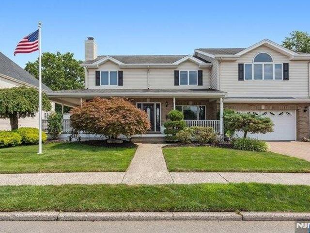5 bedroom, Wallington NJ 07057 105160100