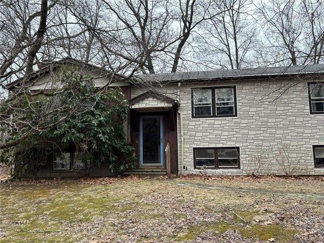 5 bedroom, Warwick RI 02886 LS102158014