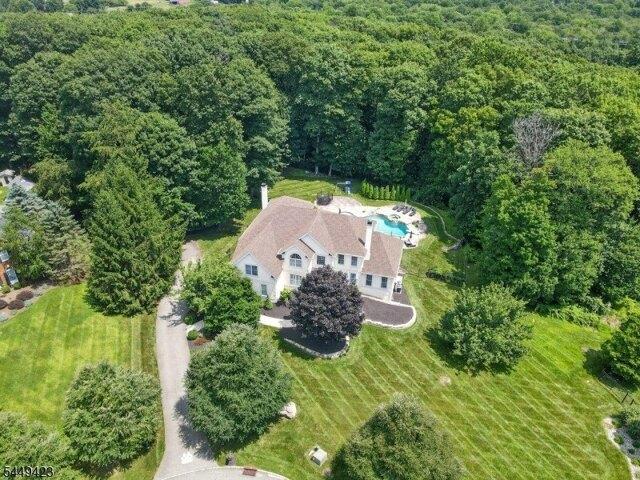 5 bedroom, Washington Township NJ 07853 104851540