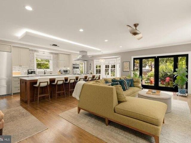 5 bedroom, Washington DC 20012 104905728