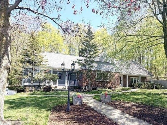 5 bedroom, Weymouth MA 02189 103221190