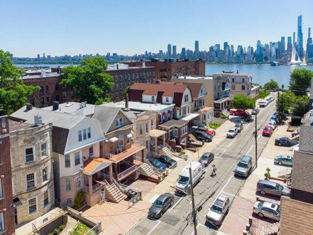 5 bedroom, Weehawken NJ 07086 105143794