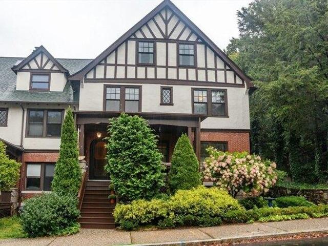 5 bedroom, Wellesley MA 02481 103016301