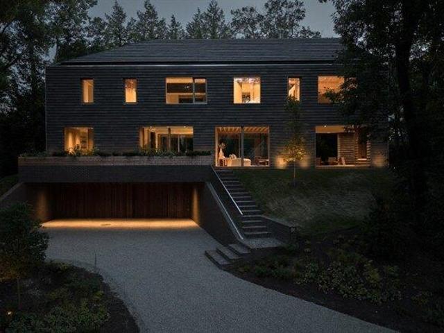 5 bedroom, Wellesley MA 02481 104009061