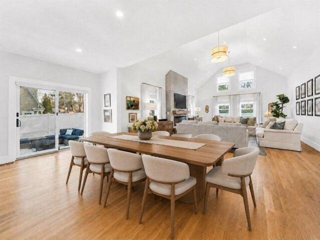 5 bedroom, Wellesley MA 02482 103885154