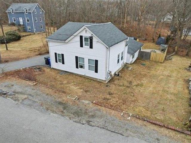 5 bedroom, West Warwick RI 02893 101781339