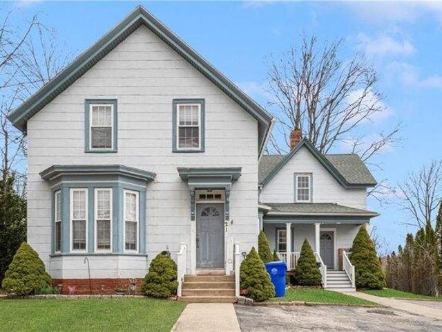 5 bedroom, West Warwick RI 02893 102442927