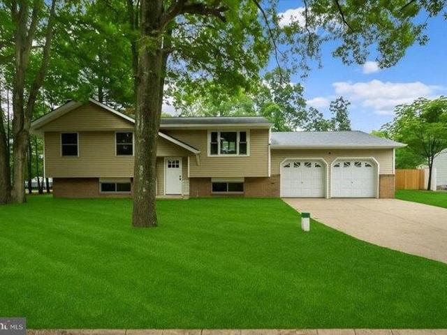 5 bedroom, West Berlin NJ 08091 102566529