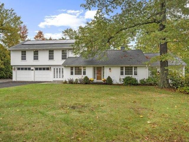 5 bedroom, West Hartford CT 06107 101800460