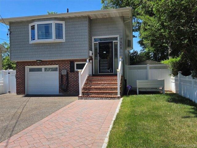 5 bedroom, West Islip NY 11795 103621546