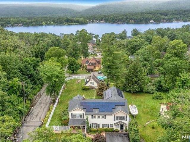 5 bedroom, West Milford NJ 07421 104478804