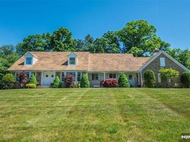 5 bedroom, West Milford NJ 07480 104443939