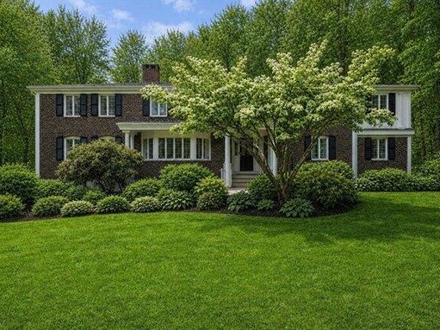 5 bedroom, Weston MA 02493 104113432