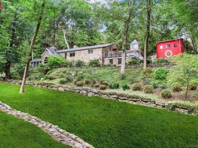 5 bedroom, Weston CT 06883 102282138