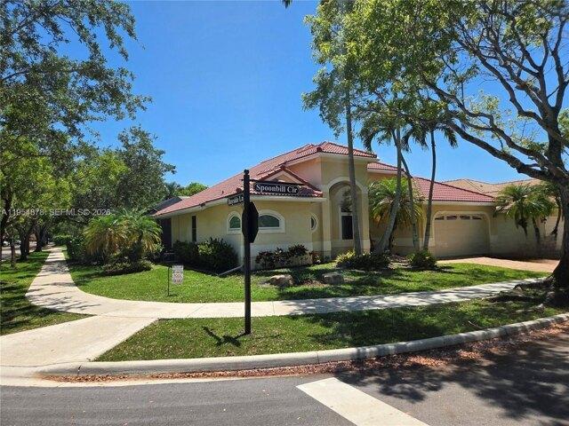 5 bedroom, Weston FL 33326 104899226