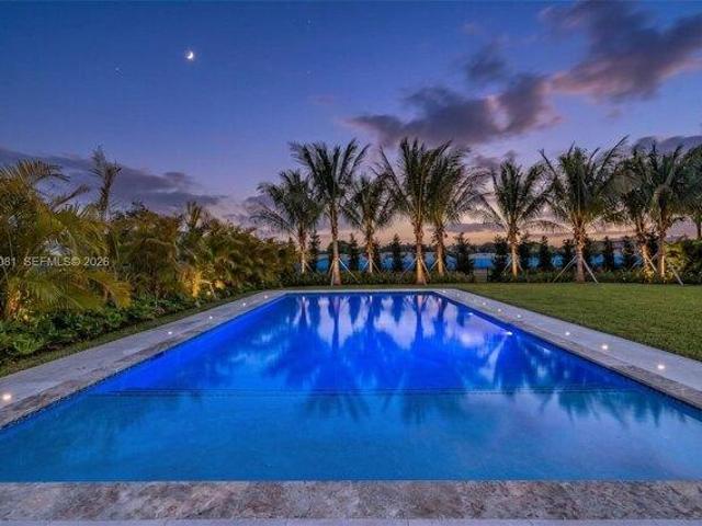 5 bedroom, Weston FL 33326 104899553