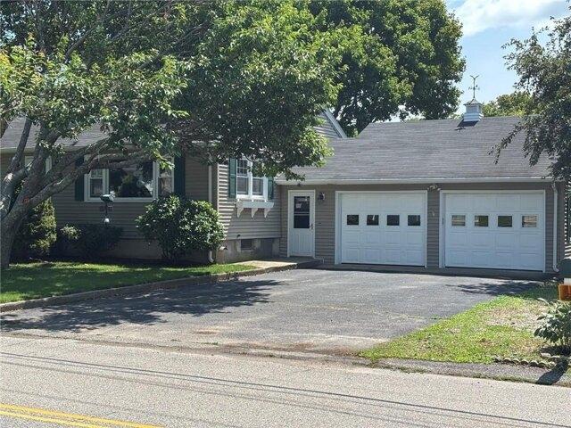 5 bedroom, Westerly RI 02891 104374564