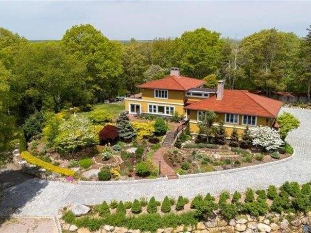 5 bedroom, Westerly RI 02891 105122509