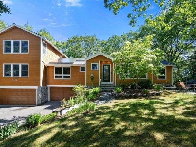 5 bedroom, Westwood MA 02090 104607192