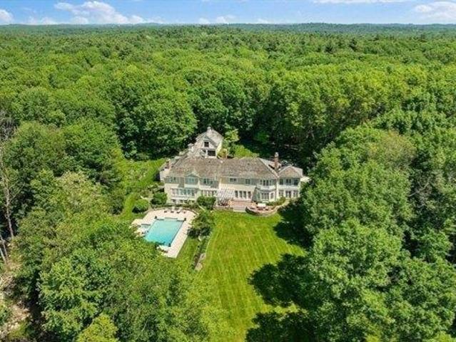 5 bedroom, Westwood MA 02090 102370445
