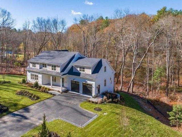 5 bedroom, Westwood MA 02090 103017182
