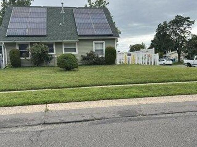 5 bedroom, Willingboro NJ 08046 LS101782647