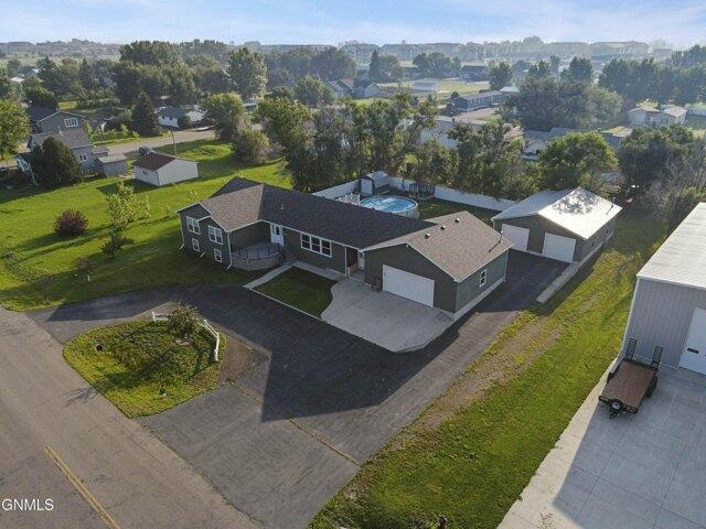 5 bedroom, Williston ND 58801 LS93170112