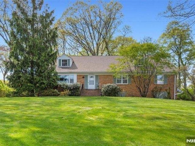 5 bedroom, Wyckoff NJ 07481 102255834