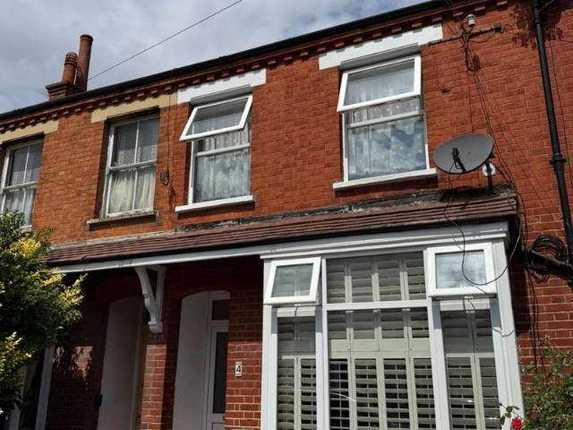 5 Bedroom Town House