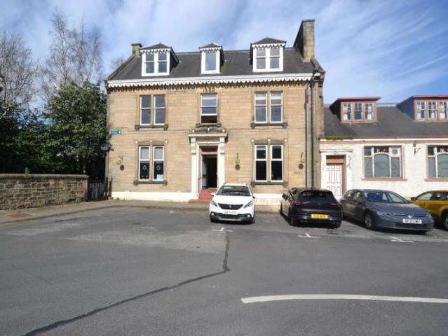 5 Bedroom Town House