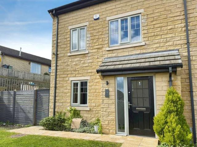 5 Bedroom Town House