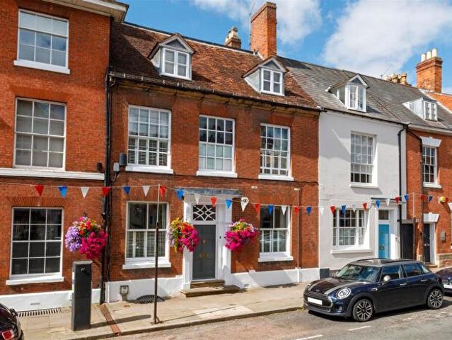 5 Bedroom Town House To Rent In Church Street, Warwick, CV34