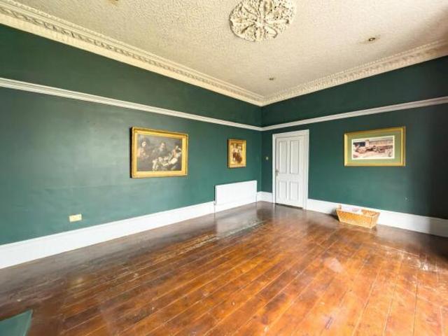 5 bedroom town house for sale in 5 Thornhill Crescent, Sunderland, Tyne and Wear SR2 7AD, SR2