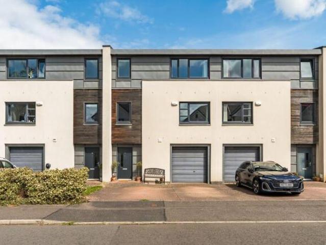 5 bedroom town house for sale in 18 Burnbrae Grove, Edinburgh, EH12 8BF, EH12