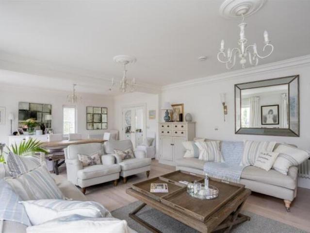 5 bedroom town house for sale in The Square, Dringhouses, York, YO24