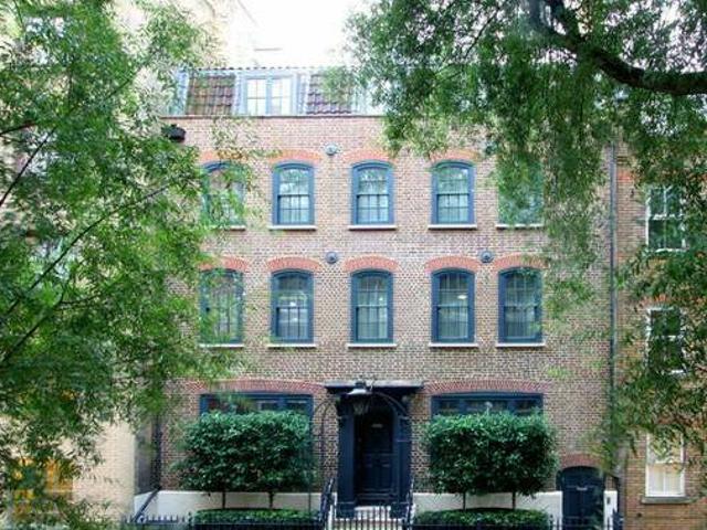 5 bedroom town house for sale in Whites Row London E1