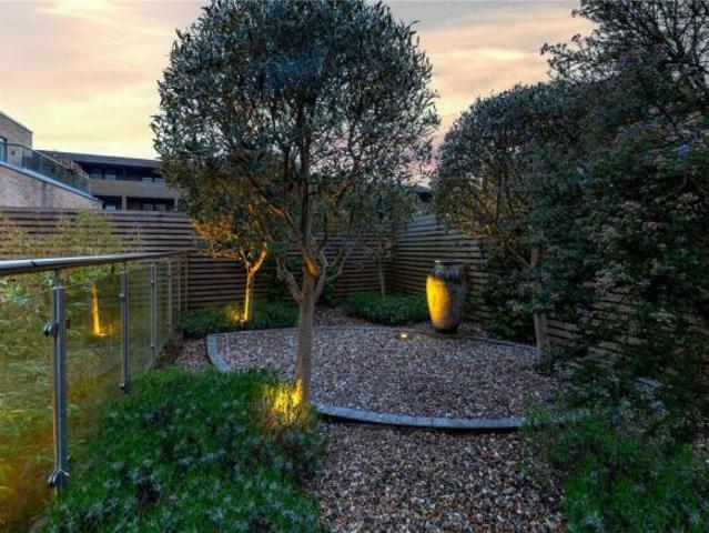 5 bedroom town house for sale in Eccleston Place, Cambridge, Cambridgeshire, CB1