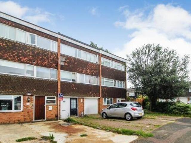 5 Bedroom Town House For Sale In Kempston