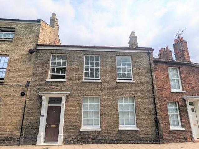 5 bedroom town house for sale in KING S LYNN Georgian 5 Bedroom Town Residence PE30