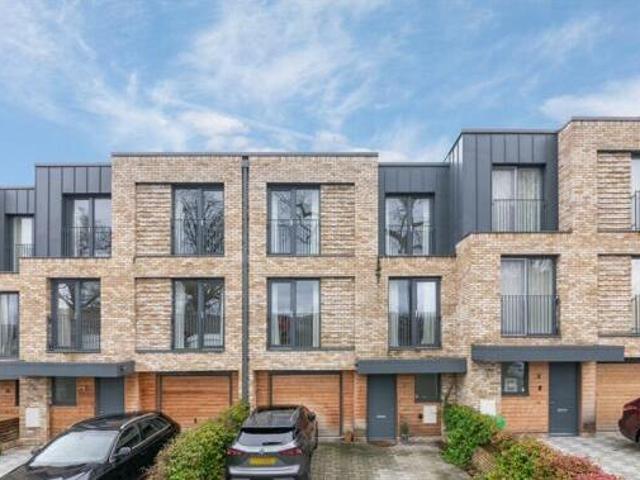 5 Bedroom Town House For Sale In London