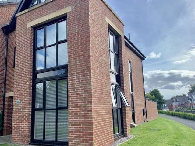 5 bedroom town house for sale in Manchester Road Manchester M27 M27