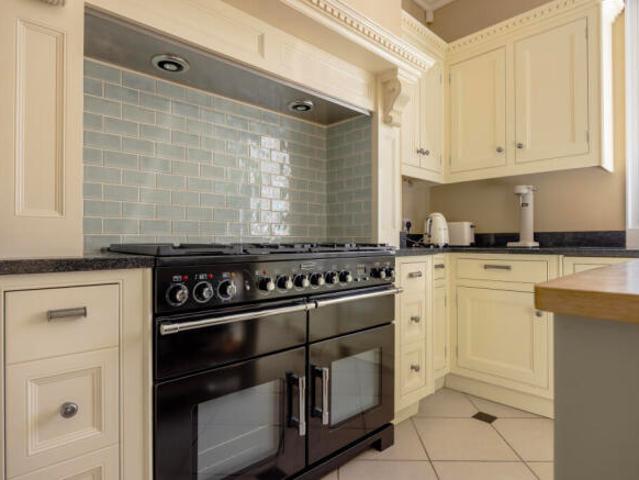 5 bedroom town house for sale in New Walk Terrace, York, YO10