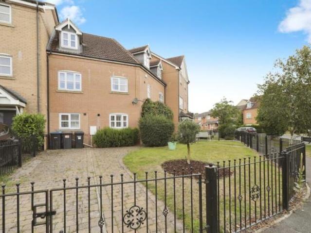 5 bedroom town house for sale in Nightingale Drive, Harrogate, HG1