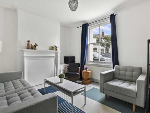 5 bedroom town house for rent in 5 Bedroom House, Stanley Grove, Battersea, SW8