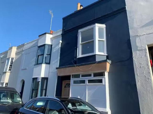 5 bedroom town house for rent in The Bakery Flat, Cheltenham P.