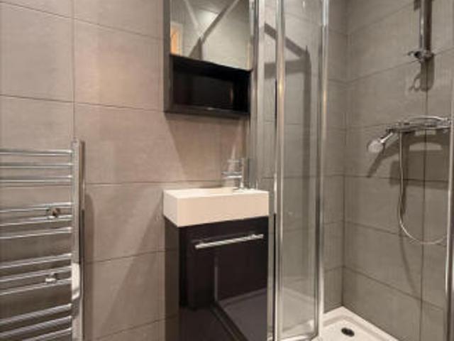 5 bedroom town house for rent in Barnfield Place, Tower Hamlets, London, E14