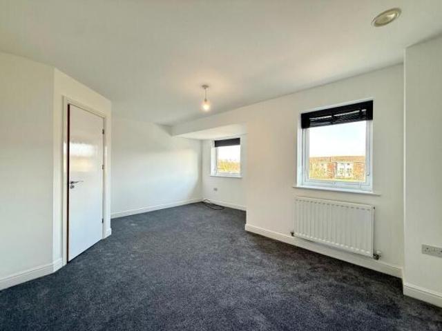 5 bedroom town house for rent in Drummond Grove, Ashford, Kent, TN24