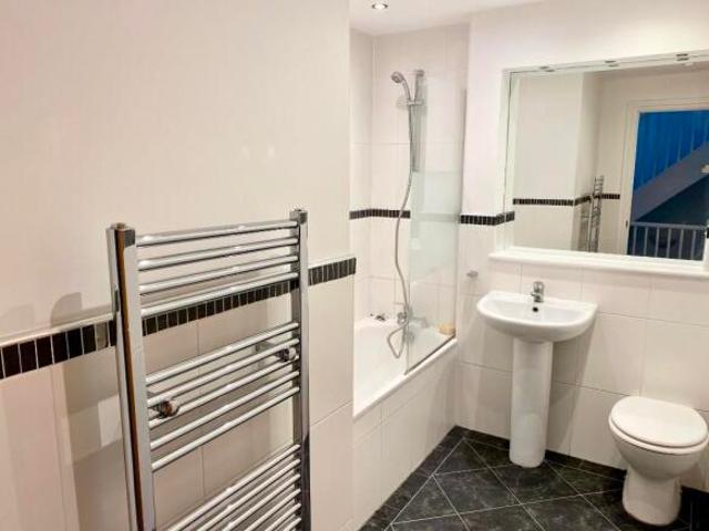 5 bedroom town house for rent in Kings Walk, Holland Road, Maidstone, ME14